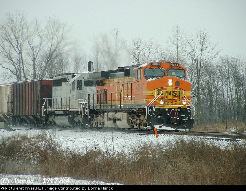 BNSF 4664